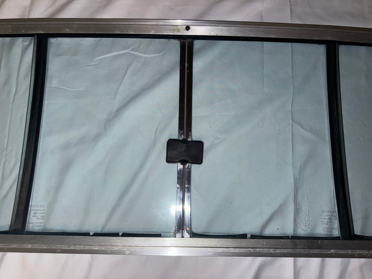 Xtra Cab Rear Sliding Window – Toyota4Low