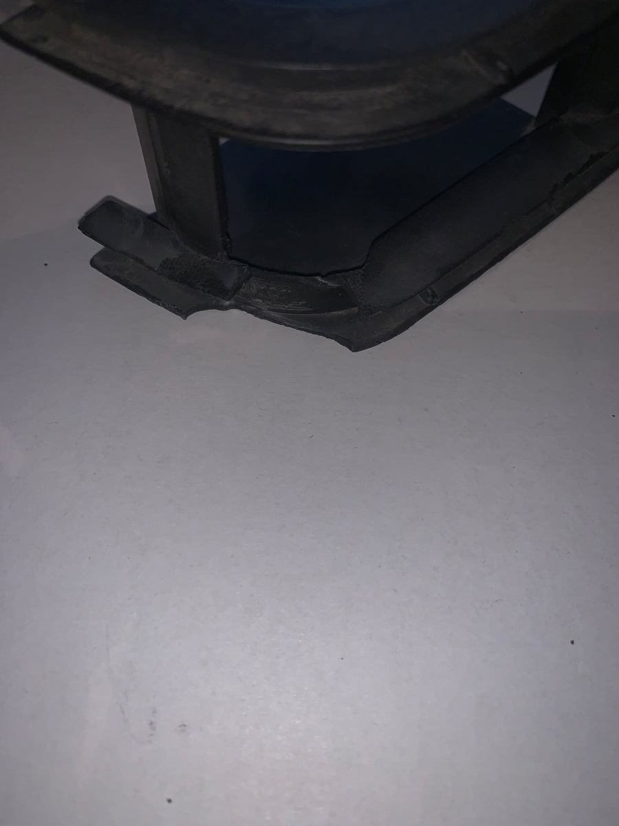 1984-1988 Tail Light separator – Toyota4Low